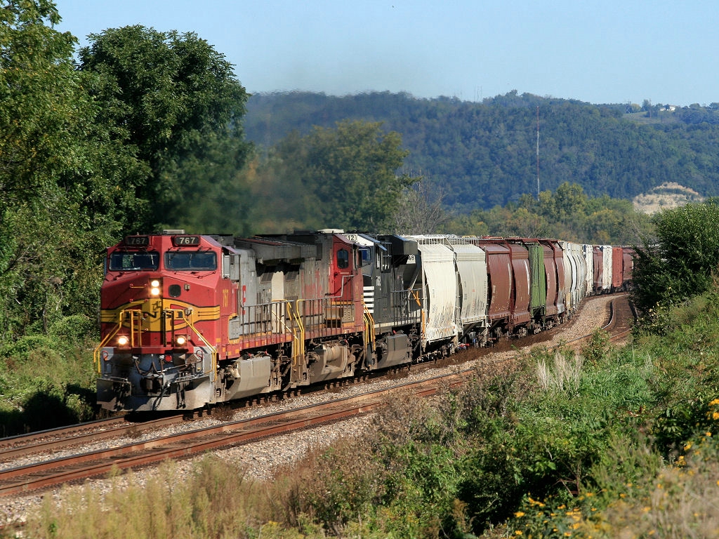 BNSF 767
